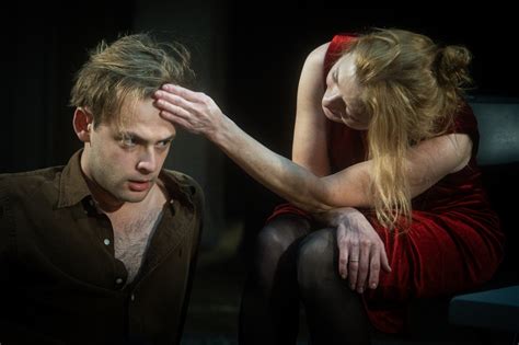 „pabučiuok Mane Mano Meile