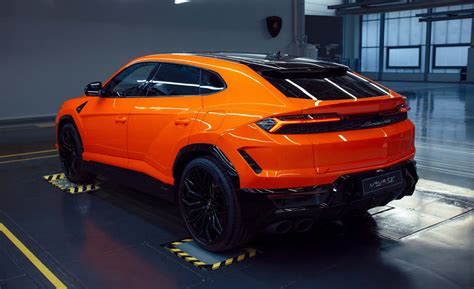2025 Lamborghini Urus Urus Hybrid Review Pricing And Specs