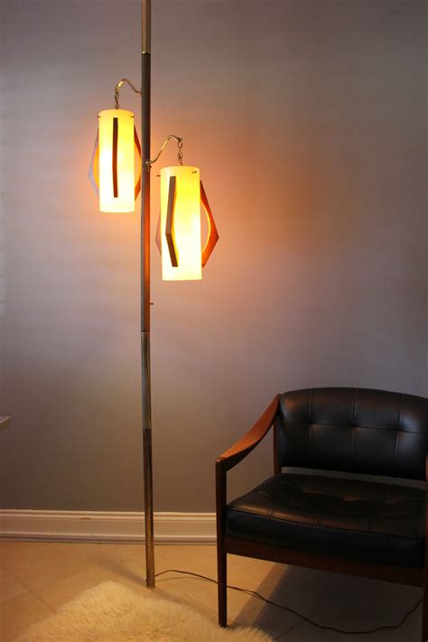 Hold Do Not Purchase Mid Century Modern Tension Pole Lamp
