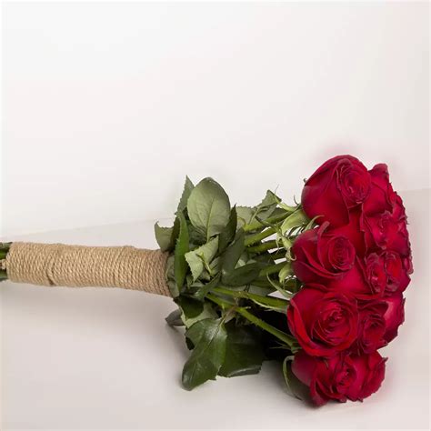 خرید انواع دسته گل دسته گل رز مدل 1404باختر