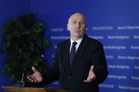 Bošnjak Tvrdi Sve Dok Se Ćulum Ne Razriješi On Je Direktor Sipa E