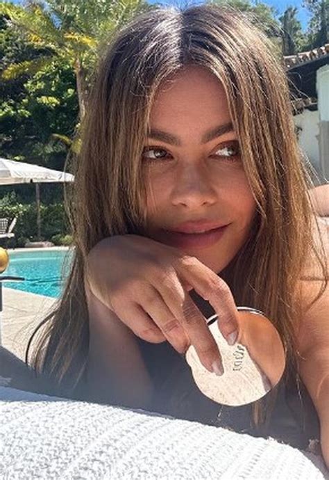 Sofija Vergara 50 Se Skinula U Minijaturni Bikini Telegrafrs