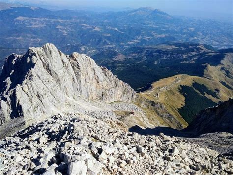 Hiking Vacation In Abruzzo At The Foot Of The Gran Sasso Mountain Range