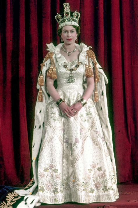 20 Photos To Remember Queen Elizabeth Ii By