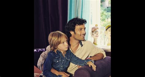Photo Moment De Complicité Entre Jérôme Et Valentin Sur Le Tournage