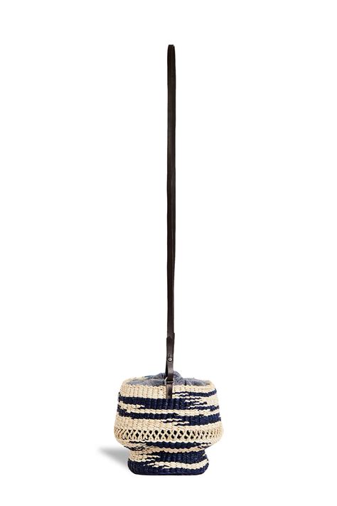 Curve Shoulder — Aaks