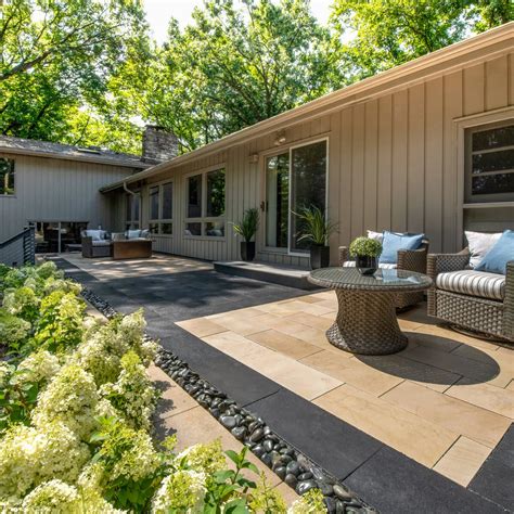 Natural Stone Pavers And Patio Slabs Unilock