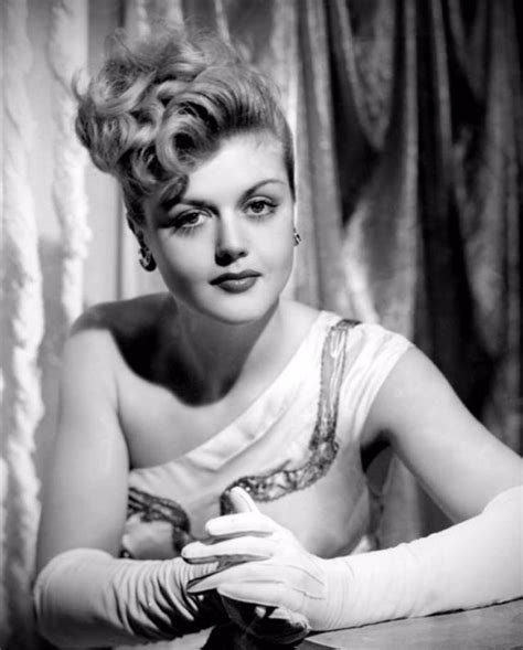 The Hollywood Living Legend Look At The Beauty Of Young Angela