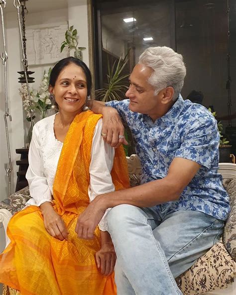 Photos ऐश्वर्या नारकर आणि अविनाश नारकर यांनी असा साजरा केला लग्नाचा