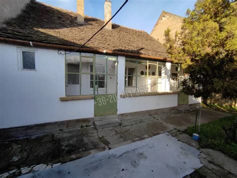 Mohács Eladó Családi Ház 2 Szobás 19 Millió Ft