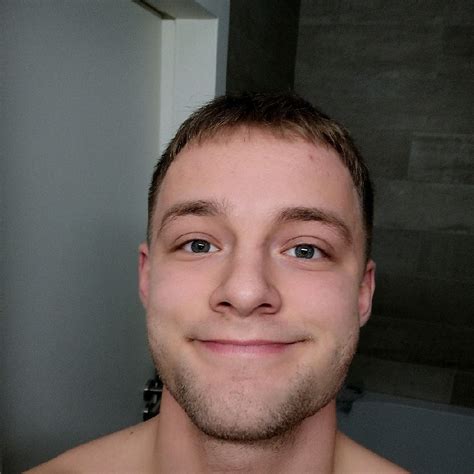 Mikołaj Dzik Datenanalyst Amazon Linkedin