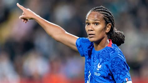 France Captain Wendie Renard Psg Duo Out Of Womens World Cup Espn