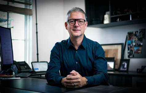 Robert L Simon Jr Pursiano