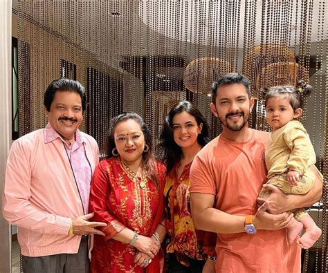 Fire In Udit Narayans Building The Singers Neighbor Lost His Life