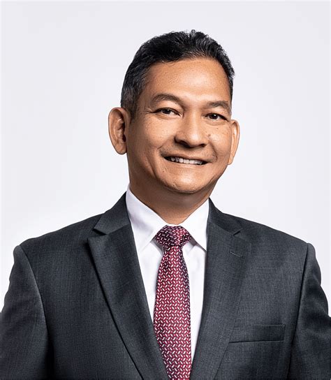 Jajaran Direksi Kepemimpinan Kami Tentang Kami Medcoenergi