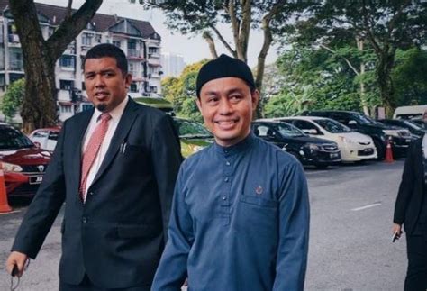 Kes Amang Seksual Pu Azman 48 Salinan Perbualan Whatsapp Diserahkan Ke