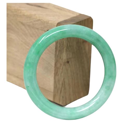 Realjade Classic Bangle Genuine Burmese Apple Green Jadeite Bracelet