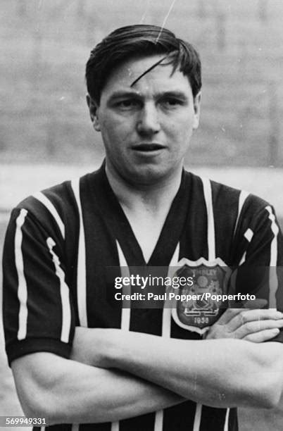 Bobby Johnstone Photos And Premium High Res Pictures Getty Images