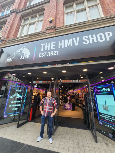 Vinyl Is A Thing Of Beauty Hmv Returns To Ireland After Eight Years