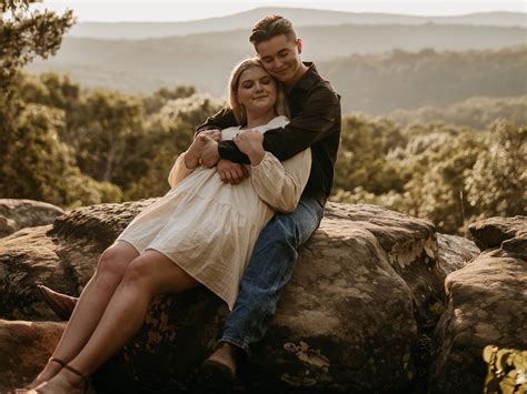 Elizabeth Nash And Harrison Farris Wedding Website