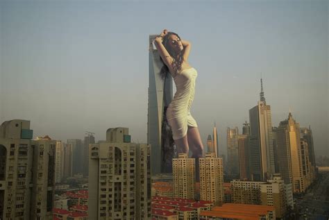 Photoshoot Concept Body Poses Pose Reference Photo Giant Woman