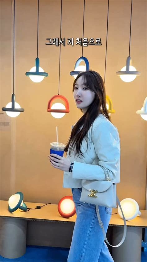 김자연 ᴊᴀʏᴇᴏɴ 박람회에서 이틀간 9시간 구경한 후기😇 비록 종아리는 잃었지만 예쁜거 보고 영감 받는거 좋아하는 저는 너무 재밌었고 만족스러워서 내년에도 또