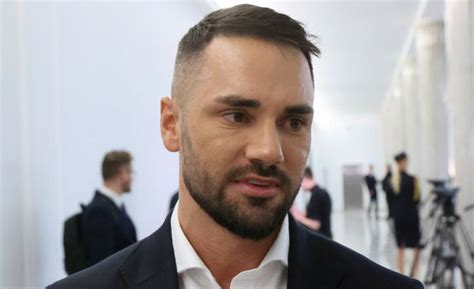 Zdjęcia Posła Lewicy Krążą Po Portalach Gejowskich Łukasz Litewka Zabrał Głos Pudelek