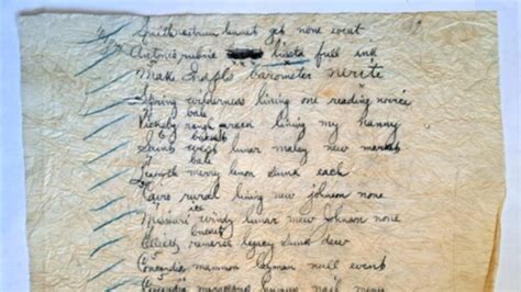 Consiguen Resolver El Texto Encriptado Escondido En Un Bolsillo Secreto