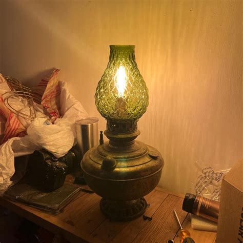 Uno Threaded Light Socket Solid Brass Vintage Knob Shade Fitters