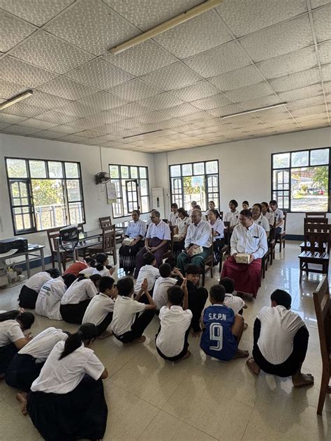 ပညာစံအိမ်ကိုယ်ပိုင်အထက ပညာစံအိမ်ကိုယ်ပိုင်အထက်တန်းကျောင်း