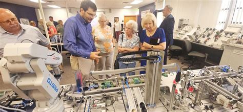 Sfsc Dedicates Mclochlin Mechatronics Lab News