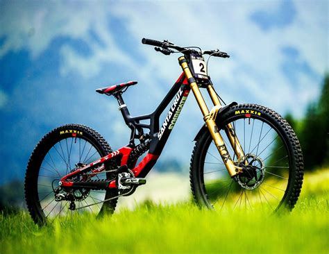 V10 Santa Cruz Bicycles