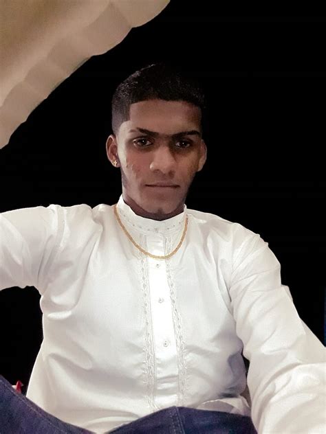 Une Personne Arrêtée Une Autre En Fuite Pour Un Double Meurtre à Leonora Europe Guyane