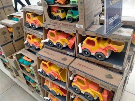 Manoj Ranasinghe On Linkedin මෙහෙම ප්ලාස්ටික් වලට මම යි ලෝකේට අලුත් දේවල් එනවා ඒ දේවල් ලංකාවටත්