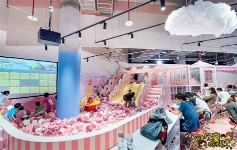 高雄｜草衙道親子景點，嗨森兒童遊樂園，200坪任你嗨玩一整天！ 輕旅行