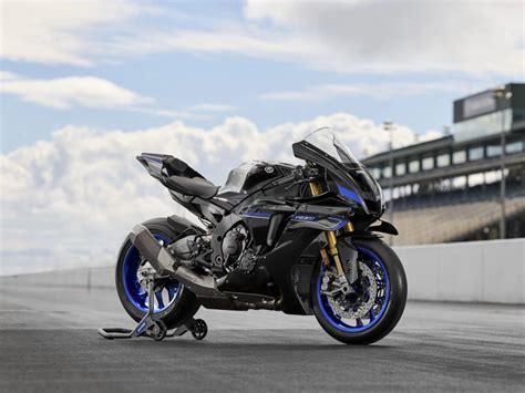2026 Yamaha Yzf R1m Marionville Mo New Motorcycles For Sale Specs Price Carbon Fiber
