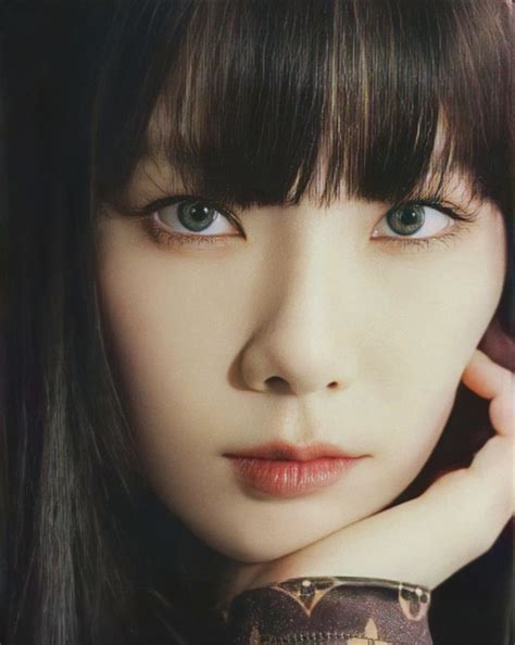 ปักพินในบอร์ด Gg Taeyeon ♥️
