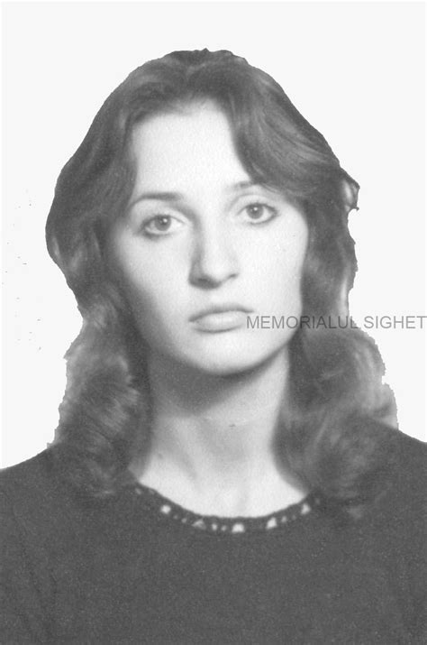 Roxana Ciortea ﻿născută în închisoarea Văcăreşti în Ianuarie 1954 Memorialul Victimelor