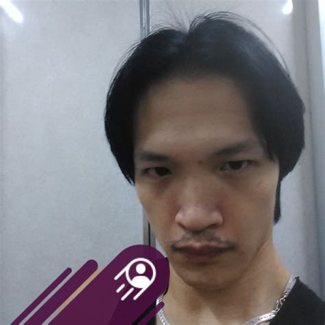 杏仁哥 杏仁哥 Added A New Photo