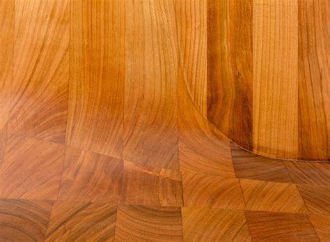 Polymorph Chair Combines Two Design Concepts Into One Chair