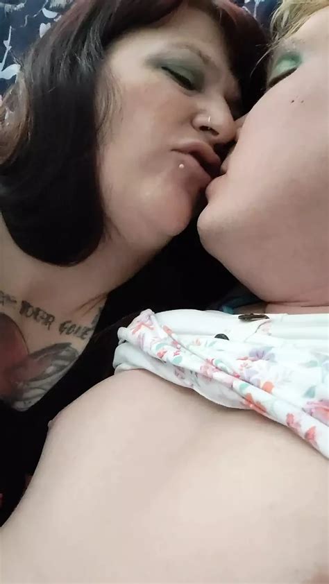 Cum Swapping With Sexy Cis Wife And Pounding Her Tight Pussy Shemale