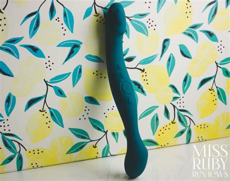 Review Lora Dicarlo Sway Warming Vibrator Miss Ruby Reviews