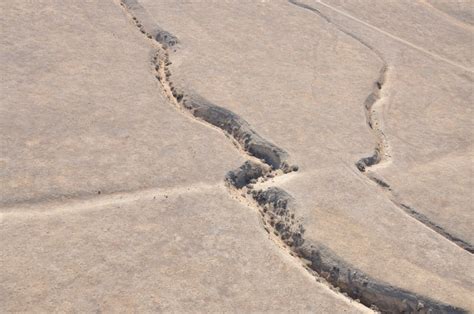Photos Of The San Andreas Fault Show What The Geological Phenomenon Looks Like In Real Life
