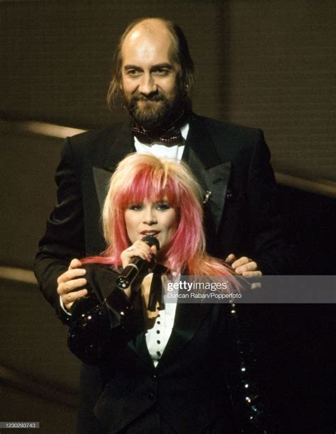 Samantha Fox And Mike Fleetwood Samantha Samantha Fox 80s S Pic