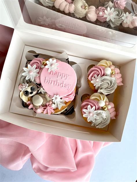 Bento Cake Box 🦥🩷 Cupcake Cake Designs Creative Cake Decorating
