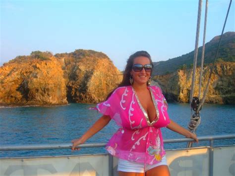 Busty Women Andrea L