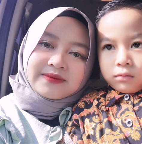 Bongkahan Batu Giok Cantik Super Mahal Reaction Fbreels Reels Putri Amelia