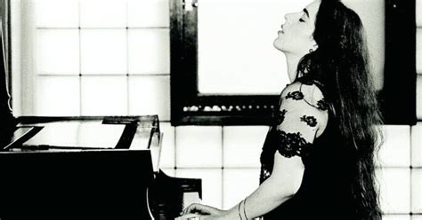 本日の一曲 Vol501 ローラ・ニーロ：暗闇の天使 Laura Nyro Angel In The Dark 2001｜さくら Music Office