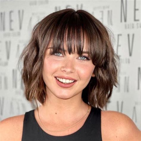 The Most Flattering Wavy Bob With Bangs Hermosa Hair