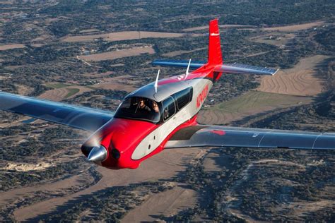 Not Just Cessna A Closer Look At Other 5 Single Engine Piston Aircraft